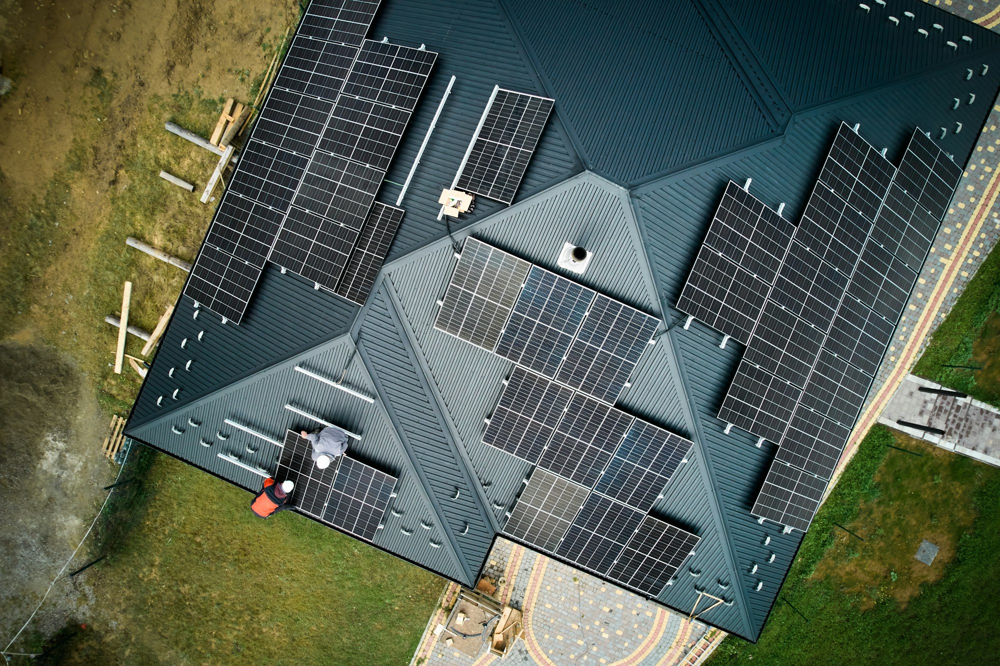 Community Solar in 2025: How Shared Solar Is Expanding Access to Clean ...